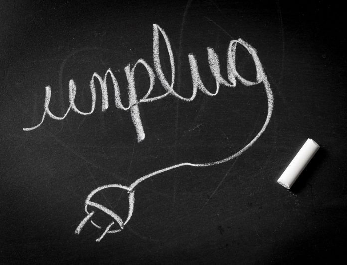 Back to basics: can we teach 'unplugged'? - Teaching English with Oxford